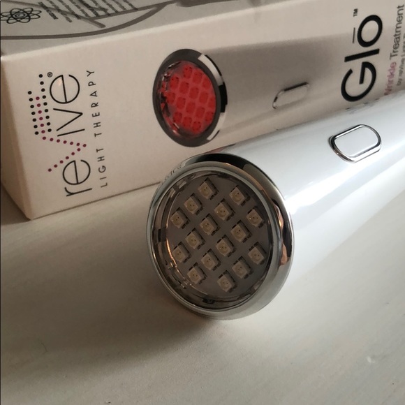 Glo by ReVive Light Therapy | Skincare | Glo By Revive Led Wrinkle ...